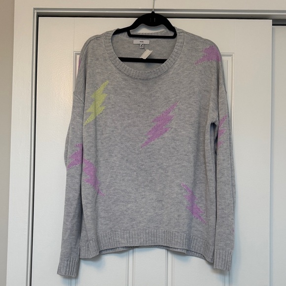 Fate | Sweaters | Nwt Fate Gray Sweater With Purple And Yellow ...